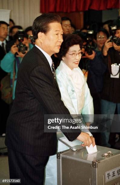 Kim Dae Ho Photos Photos And Premium High Res Pictures Getty Images