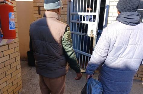 Hawks Nab Seven Suspects For Defrauding Sars Over R600 Million