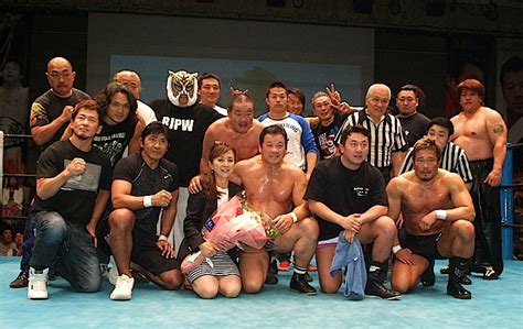 藤波辰爾還暦記念～いまだ健在！ドラゴン・サプライズに伽織夫人大感激、leonaは天才・丸藤正道に悔しい敗北 週刊ファイト