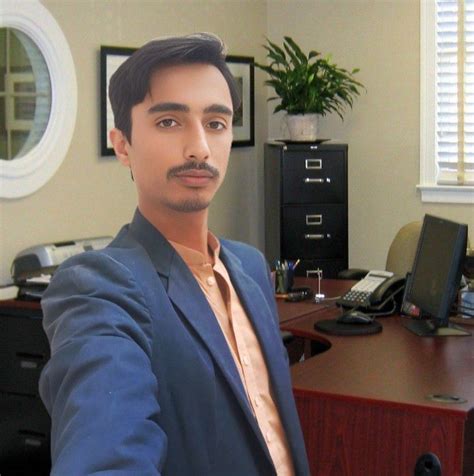 زندگی کبھی کبھار ہمیں ایسے لمحات دکھاتی ہے جو دل دہلا دینے والے ہوتے