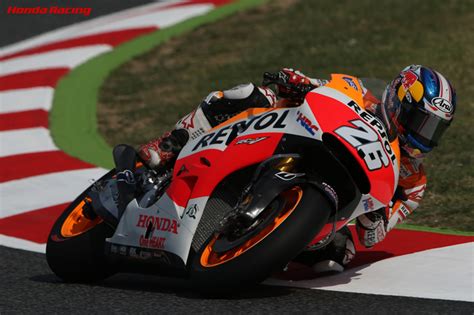Honda 猛暑の中でブラドルが3番手と好スタートを切る。repsol Honda Teamの2人はセットアップに集中し、マルケス4番手