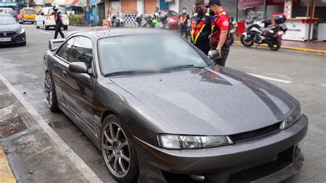 Nissan Silvia With No License Plates Almost Towed By MMDA