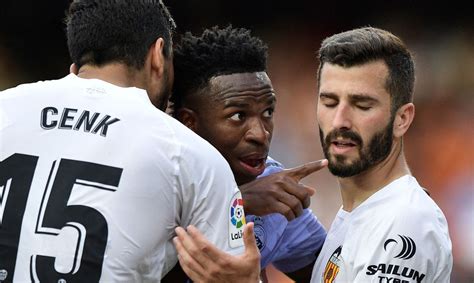 Em Derrota Do Real Madrid Vini Jr Sofre Racismo Novamente Portal Agita