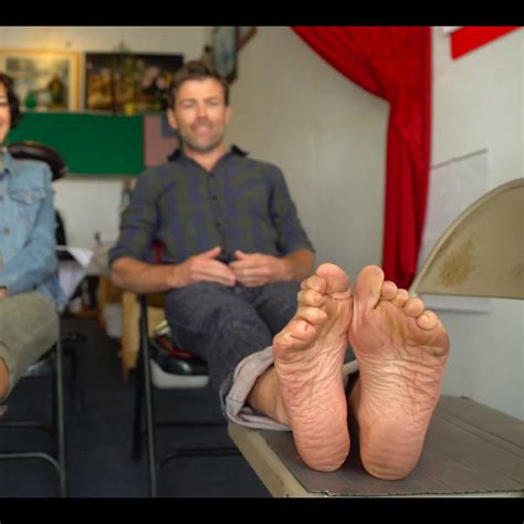 Jonathan Leggs Feet