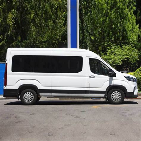 2023 New Energy Car Mini Bus Maxus Ev 90 Bus Four Wheel Multi Seat Electric Car And Ev
