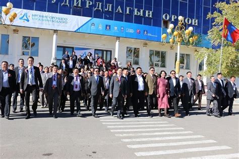 ОЛОН УЛСЫН АНХДУГААР СИМПОЗИУМ БОЛЛОО