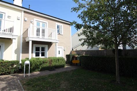 Heatherlea Grove Worcester Park Kt4 4 Bed Semi Detached House £695 000