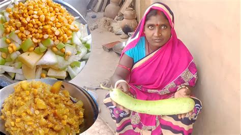নিরামিষ দিনের জন্য একদম ভিন্ন স্বাদের লাউ ডালের রেসিপি Dal Diye Lau