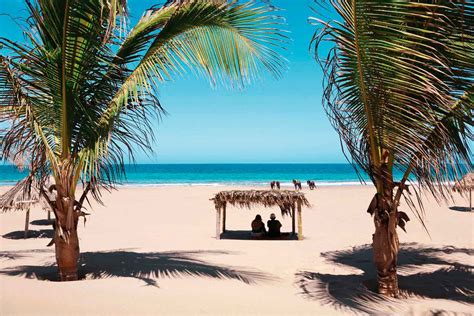 Descubre Cinco Playas Paradisíacas En El Norte Del Perú Y Tú Qué Planes