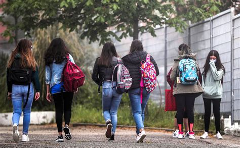 Ainda Há Quase 30 Mil Alunos Sem Todos Os Professores A Um Dia De