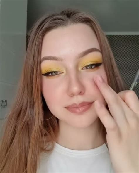 مكياج اصفر و نمش Youtube