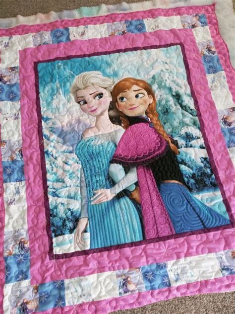 Frozen Panel Quilt 1 Frozen Quilt Disney Quilt Quilts