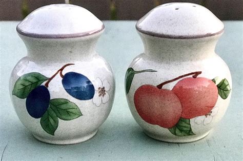 Vintage Retired Discontinued Mikasa Country Classics Dc014 Fruit