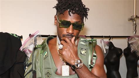 Antonio Brown Uses Lewd Incident To Push For Nfl Job Fox News
