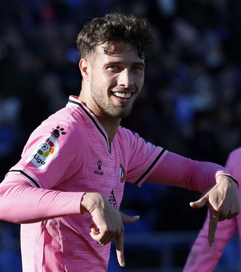 Agafant Galons Paula Muriel BARCELONA Espanyol L Esportiu De