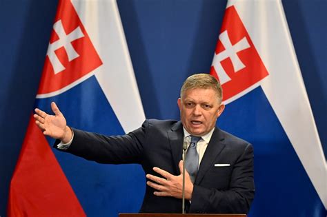 Экс шеф протокола Кремля о покушении на Фицо Однозначный прокол охраны