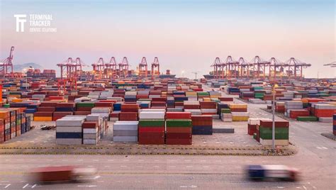 Why Container Port Automation Is No Longer Optional