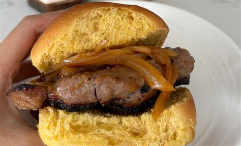 Black Pepper Pork Chop Buns Kai Dong