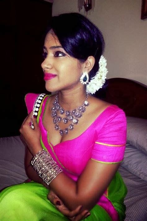 Sri Lankan Actress Kishani Alanki Sexy Hot Photos