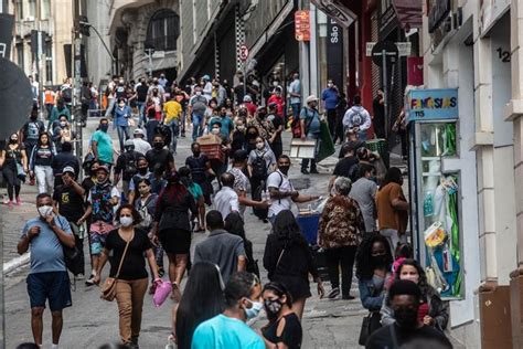 1º Dia Da Reabertura Do Comércio De Rua Na Cidade De Sp Tem Movimento