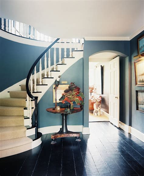 What Is A Foyer