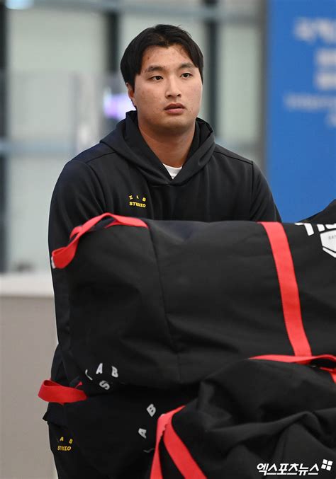 계속 기회 줄 수 없다우타 거포 향한 쓴소리 꽃감독은 왜 아쉬워했나 광주 현장 나무뉴스