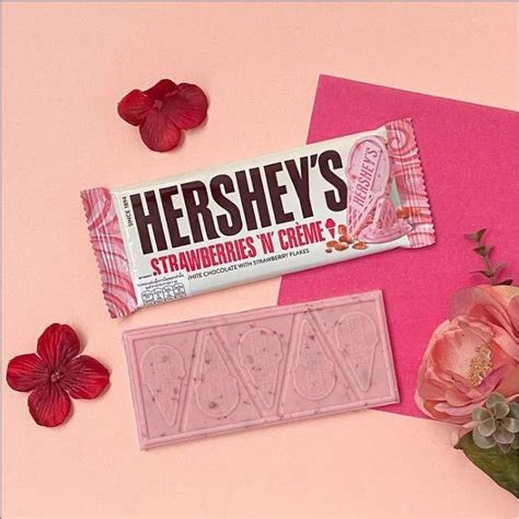 Hersheys Strawberries N Creme Chocolate Bar 39g Chocolounge