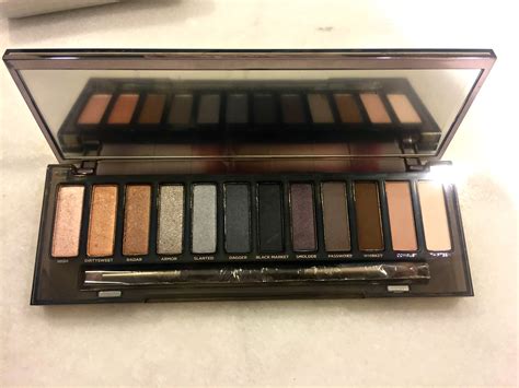 Tres Looks De Maquillaje Ahumado Con Naked Smoky La Paleta De Urban