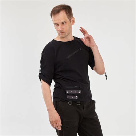 Defeez - Магазин модной уличной одежды в стиле киберпанк