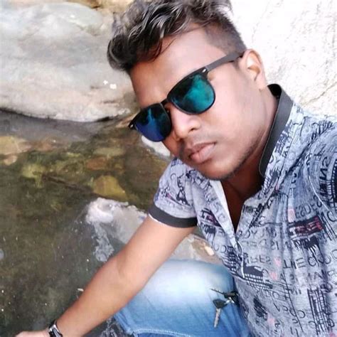 Pin By Govind Raut On Golu Baba Mirrored Sunglasses Men Mens