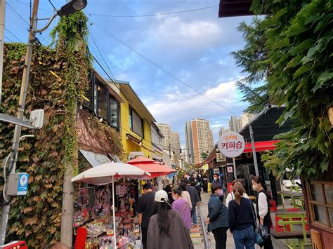 군산 경암동 철길마을로 떠난 레트로 감성 여행 군산 경암동 철길마을로 떠난 레트로 감성 여행