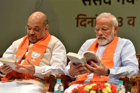 Pm Modi Holds Meeting With Amit Shah Amid Buzz Of Cabinet Reshuffle