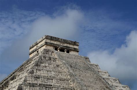 Inside Chichen Itza Facts About Chak Mool Jade Jaguar Etc