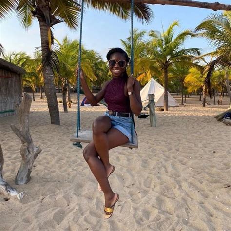Maame Dufie Dufie • Threads Say More