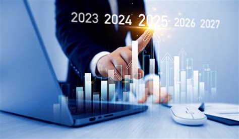 2025년 새해를 위한 새로운 계획 목표 및 비전 증가 차트 화살표 그래프 기업 비즈니스 미래 성장 새해 2025 2025년의