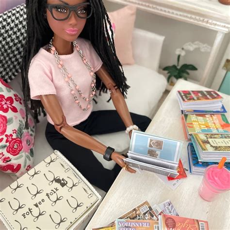 Miniature Dork Diaries Book Series For 1 6 And 1 8 Scale Dolls Like Chelsea Blythe Lati Yellow