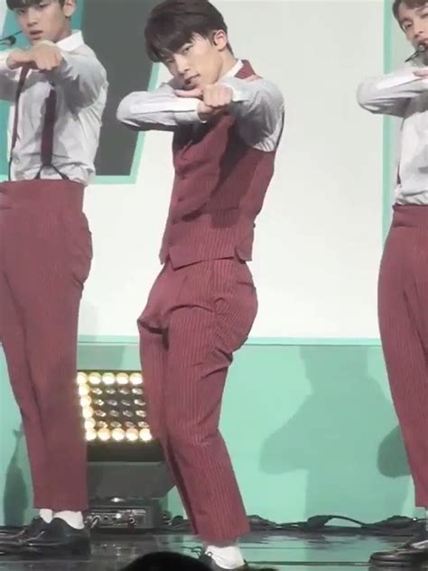 세븐틴 Seventeen On Twitter [news] 넷을 세고 세븐틴 해 하나 둘 셋 넷 📌 세븐틴 Led 광고