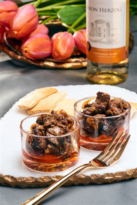 Passover Sautéed Liver And Crackers