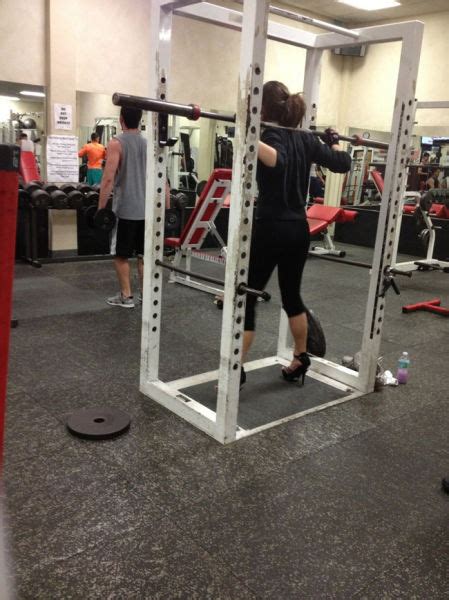 Gym Has A Few Common Types Of People Pics Gifs Izismile Com