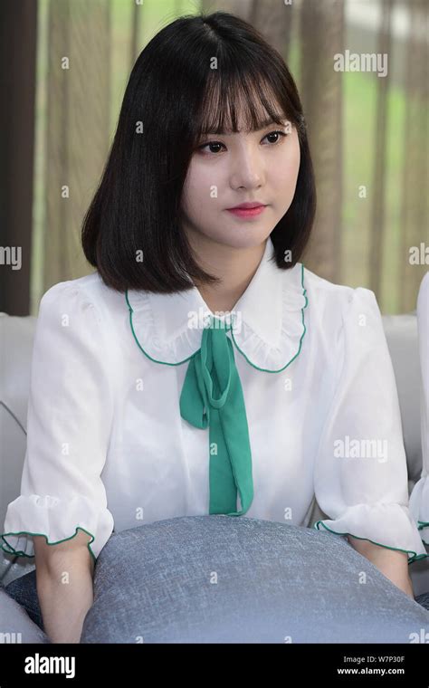 Taiwan Outmembers Of South Korean Girl Group Gfriend Attend A Media