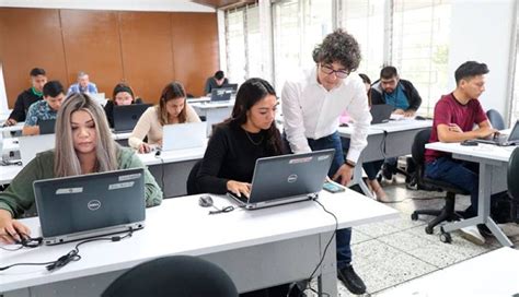 TSE registra más de votos electrónicos en primeras horas Diario El Mundo