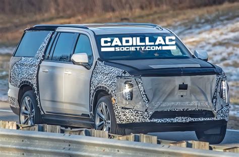 2025 Cadillac Escalade Refresh Rides On New 24 Inch Wheels Photos
