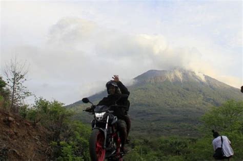 Aktivitas Erupsi Gunung Ile Lewotolok Mulai Meningkat