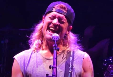 Puddle Of Mudds Wes Scantlin Reportedly Arrested After Trespassing At