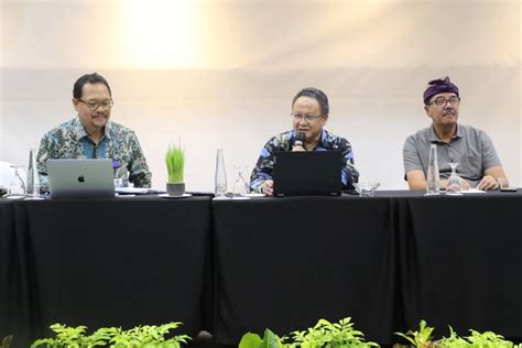 Tingkatkan Akses Pendidikan Rektor Universitas Udayana Berencana