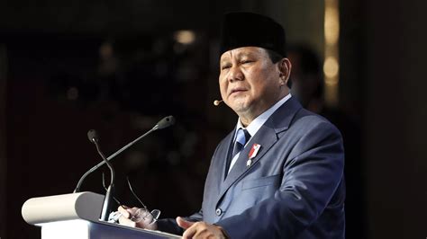 ປະ ທາ ນາ ທິ ບໍ ດີ ອິນ ໂດ ເນ ເຊຍ ຄົນ ໃໝ່ ສາ ບານ ຕົວຂຶ້ນ ຮັບ ຕຳ ແໜ່ງ