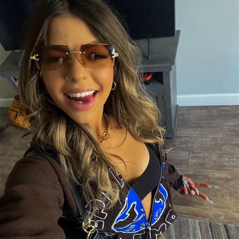 Lara Marsh Youtube