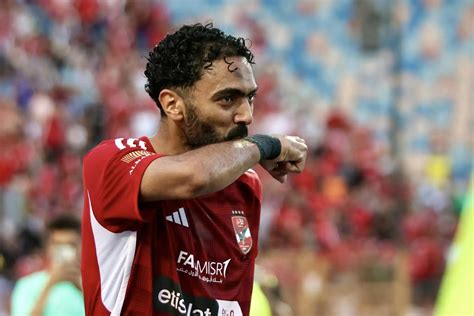 حسين الشحات يحصد جائزة أفضل لاعب في أفريقيا 2024 إعلامي يفجرها