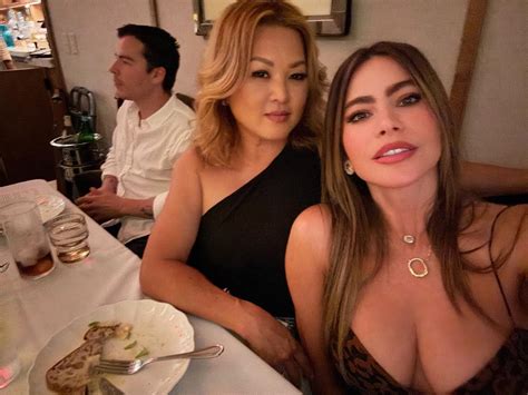 Sofia Vergara Coffee2