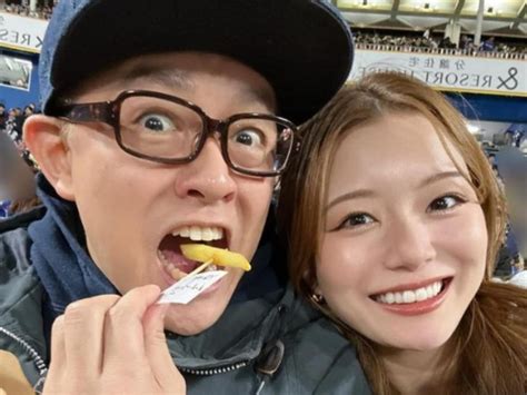 「お似合いです」井戸田潤の19歳年下妻・蜂谷晏海、夫婦での野球観戦ショットを公開！ 「バリ可愛い」 Antenna アンテナ